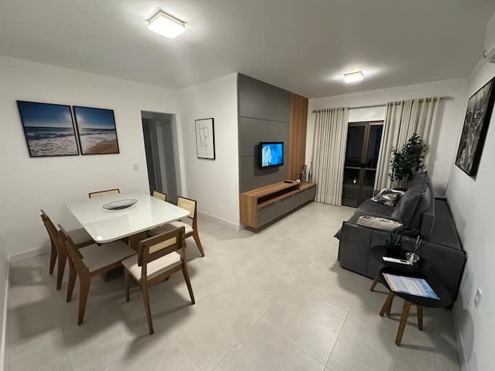 Melhor Localização Da Meia Praia E A 200m Do Mar - Pôrto Belo