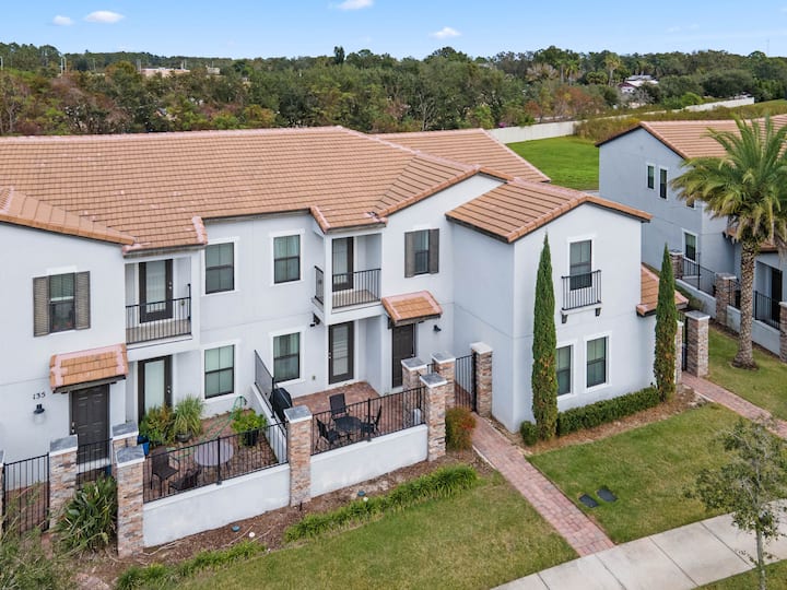 Modern Townhouse Balmoral Resort - Haines City, FL