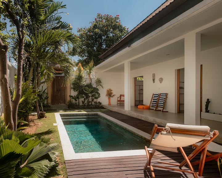 Charming 3 Bedrooms Villa In The Heart Of Canggu - Bali