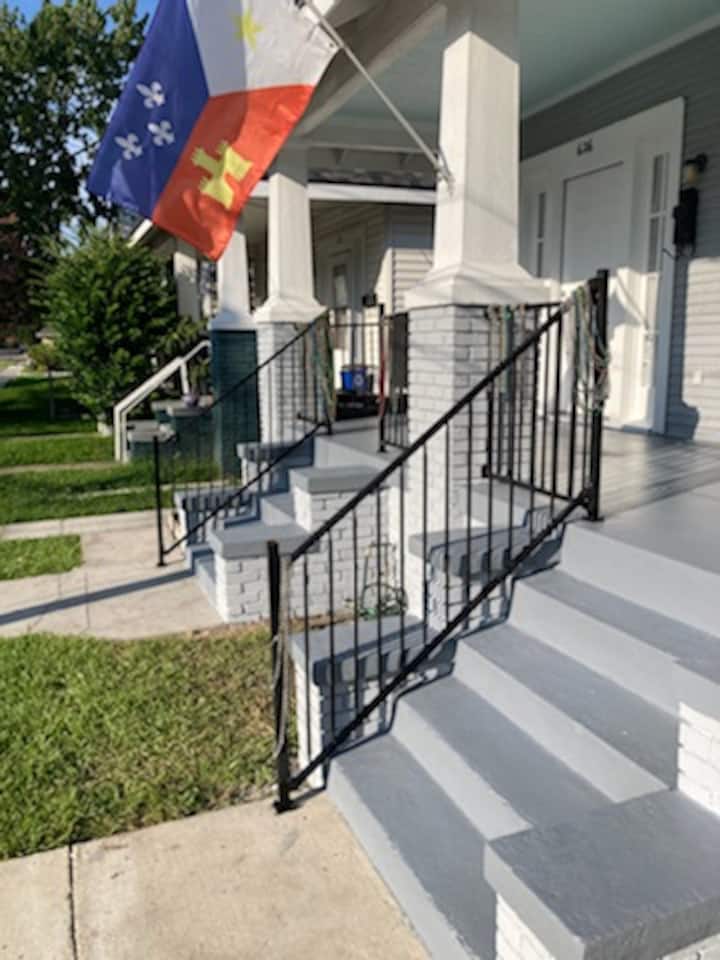 Mid-city Mambo - Metairie, LA