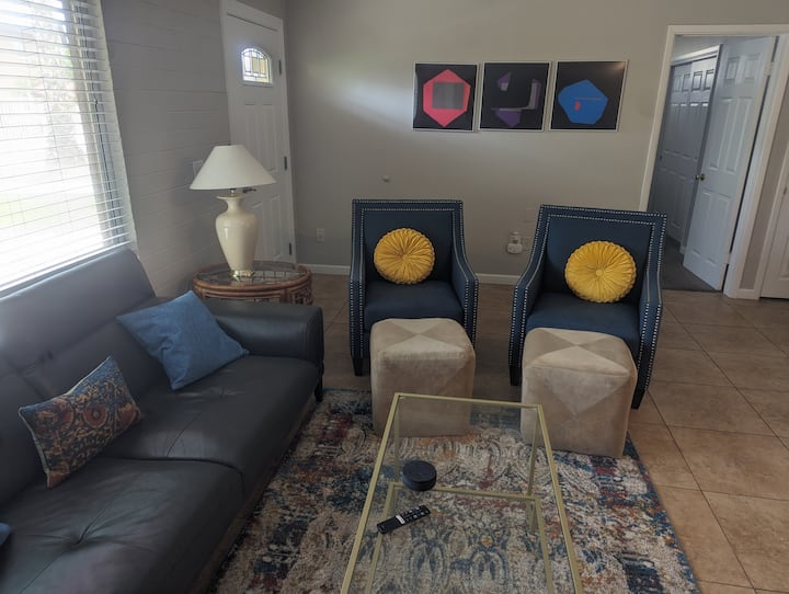 Monthly Discount-valley Ho Neighbor-poolside-artsy - OdySea Aquarium, Scottsdale