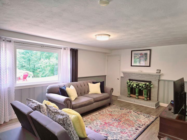 Peace & Comfort!  Beautiful 1 Bedroom Private Apt - Forestville, MD