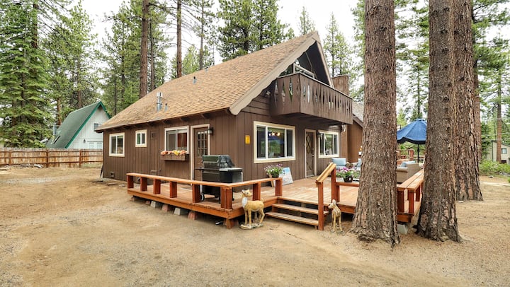 Tahoe Family Chalet -Pet Friendly. Near Ski Resort - South Lake Tahoe, CA