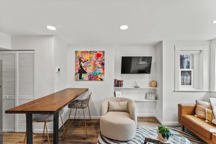 Remodeled 1 Bedroom, Amazing Location - Takoma Park, MD