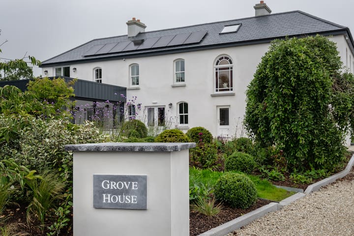 Grove House Schull Village (Sea Views)(4500sq.ft) - Ireland
