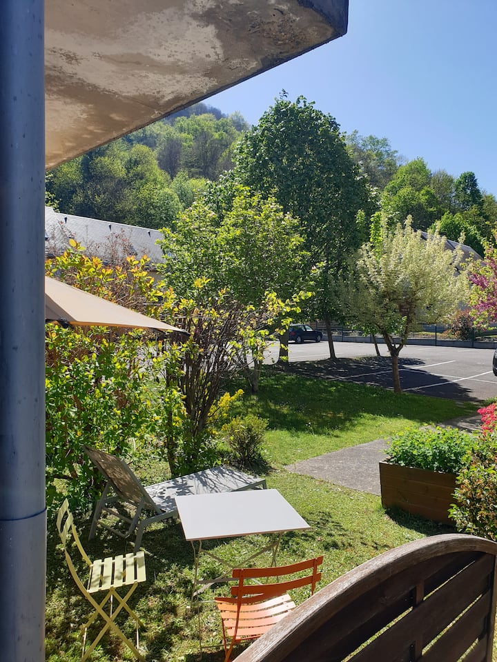 Luchon , Appt 4 Pers. T2 Tout Confort Avec Jardin. - Les