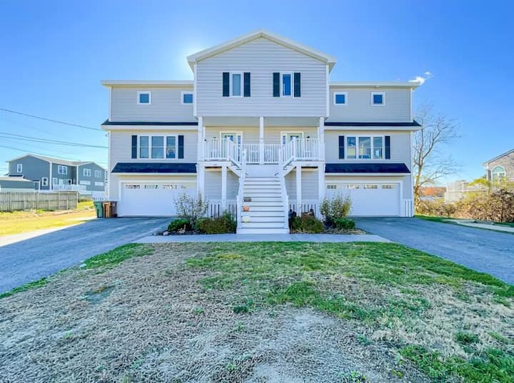 Escape To Camp Ellis Retreat W/ocean & River Views - Kennebunkport, ME