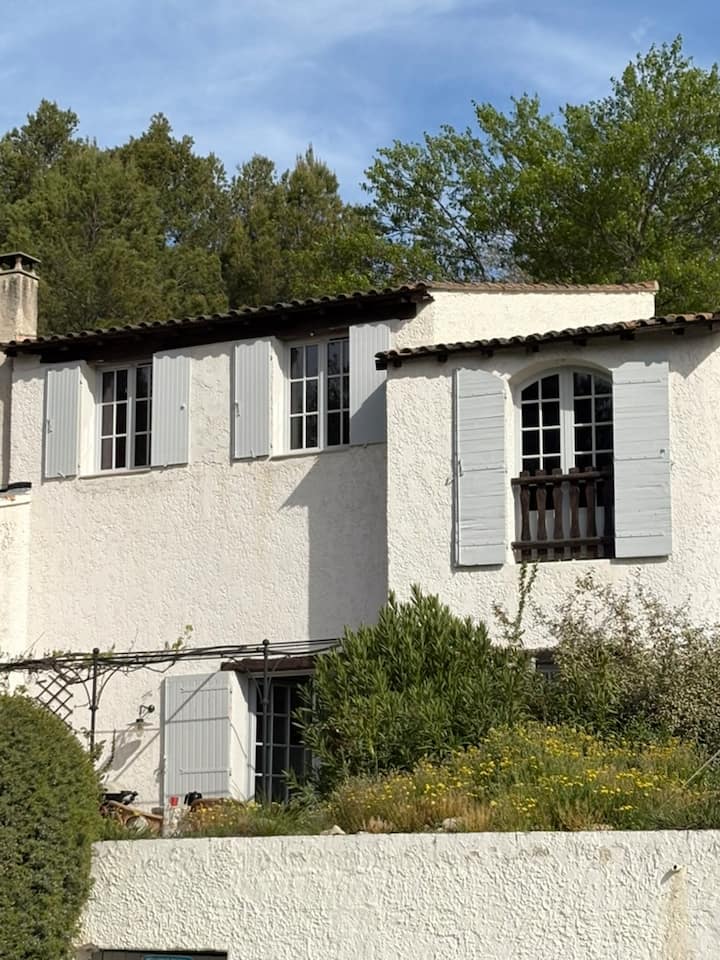 Vue Imprenable Et Situation Tranquille Et Superbe - Gordes