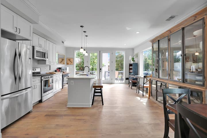 Capitol Hill East - Full 3 Br House W/parking - Washington, DC