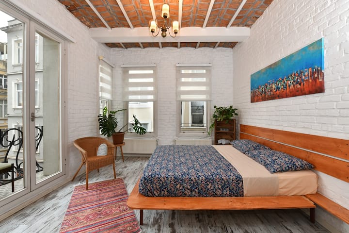 2br & Unique Terrace & 2 A.c @Galata - İstanbul