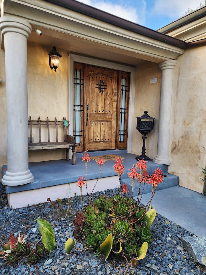 Elegant Executive Home Near Sony Studios - Culver City