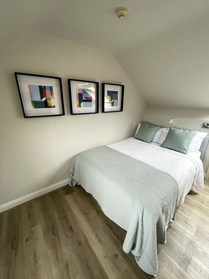Scenic Studio | Free Parking - Cork