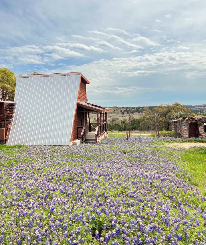 Relaxing Private 8acre Oasis With Hot Tub And Pool - Wimberley, TX