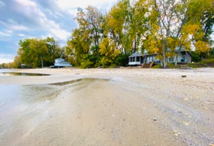 Summer Breeze On Lake Erie - Pelee Island