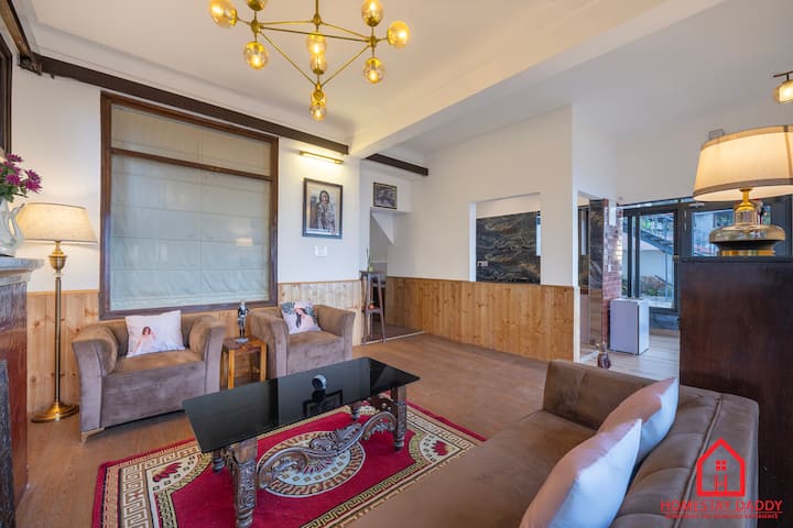The Bonneville- 2bhk (Mall Road) -By Homestaydaddy - Mussoorie