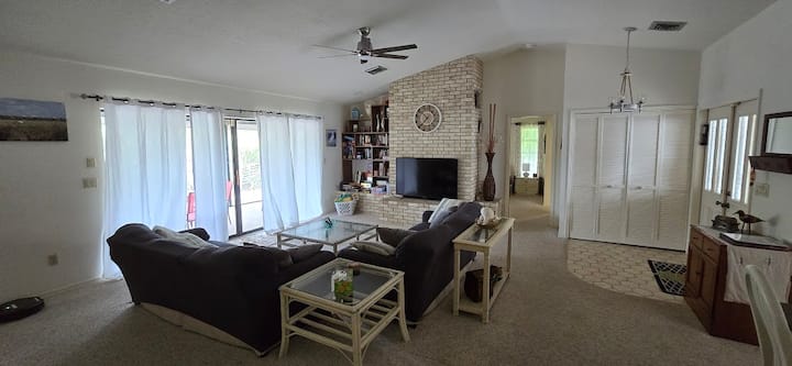 Spacious South Venice Home - Venice, FL