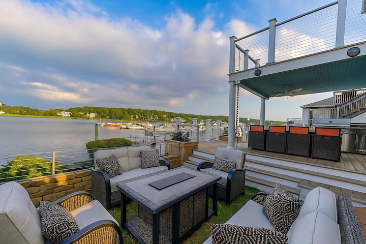 Beautiful Cozy Home W Jacuzzi & Dock For Boat - New Haven, CT
