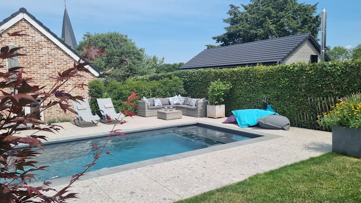 Cottage Privé- Jardin- Piscine 29 Degres- Chiens - Spa