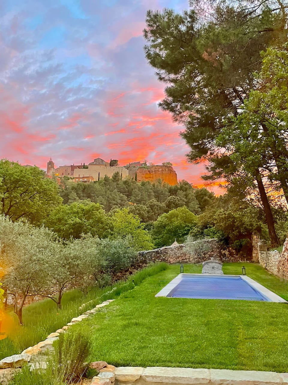 France Vacation Rentals (4.9 out of 5) - Airbnb