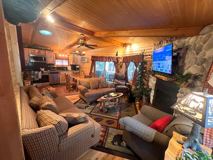 Cozy Cabin At Island Pointe - Wisconsin Dells, WI