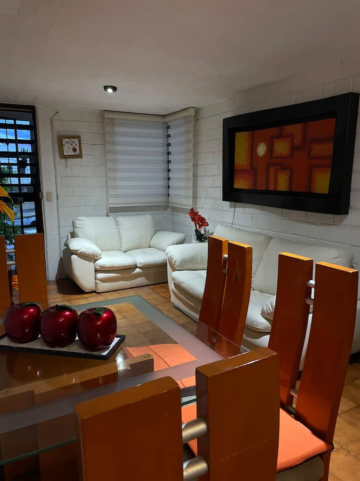 "Alojamiento En El Centro De La Ciudad De Gdl" - Guadalajara