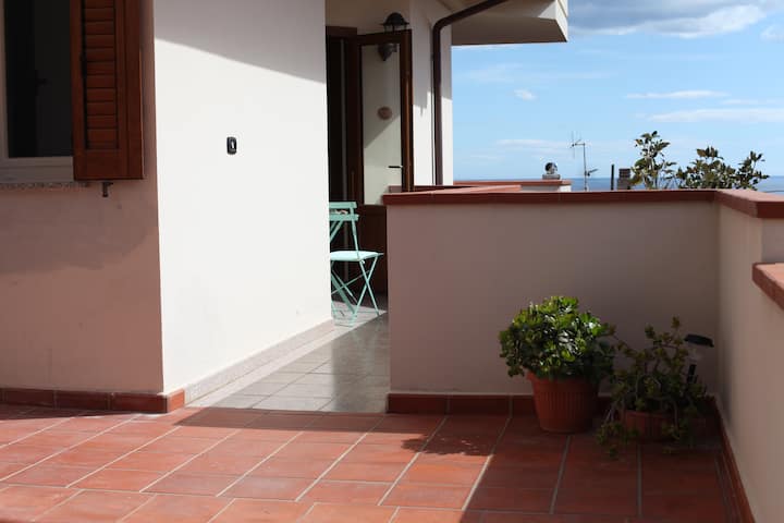 Casa Delle Rose-trilocale Vista Mare A Cala Gonone - Dorgali
