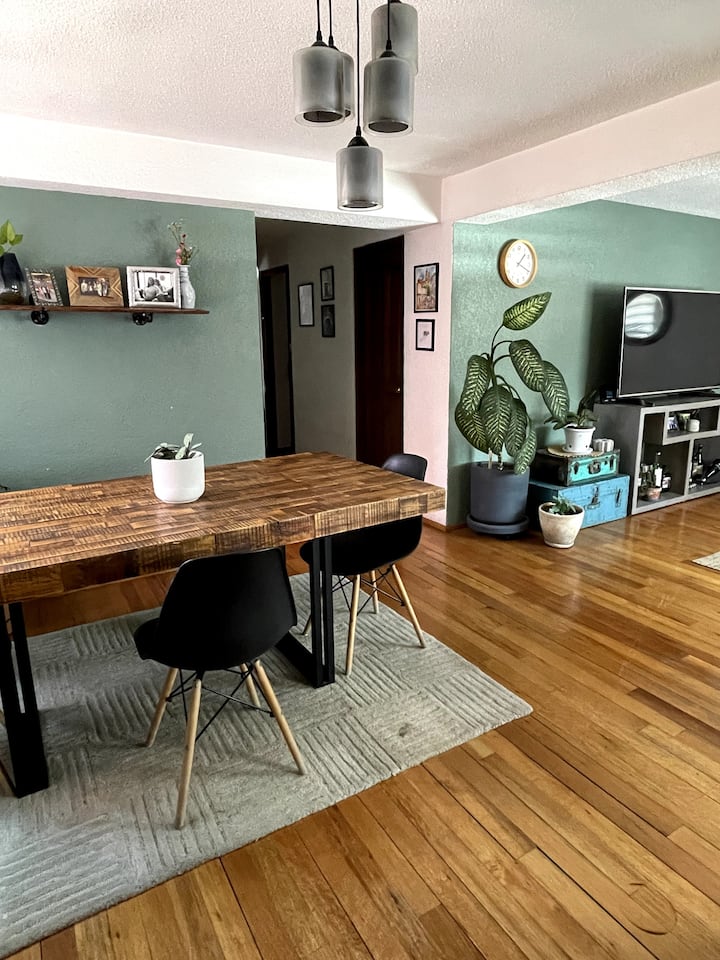 Room In Condesa. Private Bathroom. Subway 1 Block - Mexico City