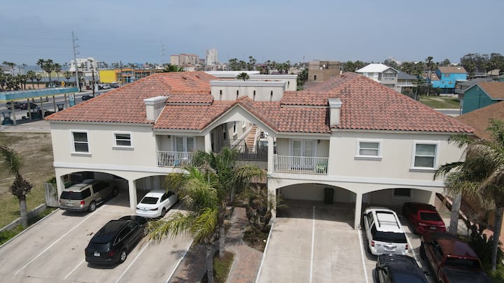 Beautiful Condo On South Padre Island. - South Padre Island, TX