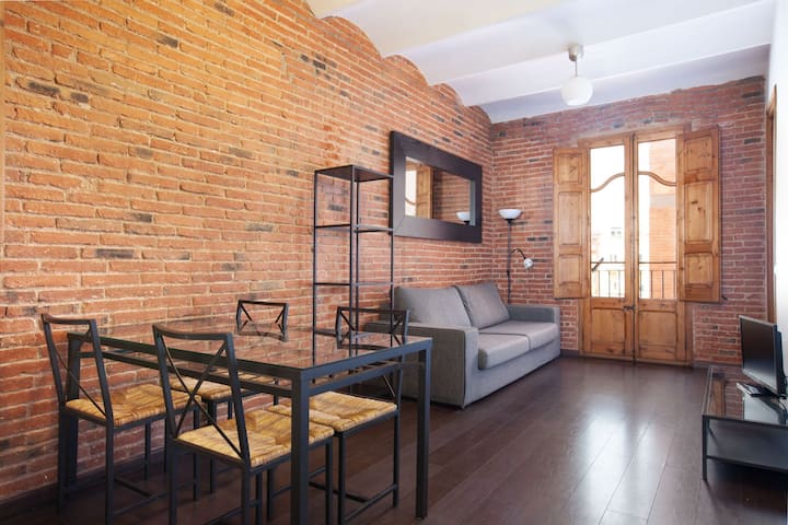 Large Groupflat By Sagrada Familia Gaudi 15 People - Barcelona