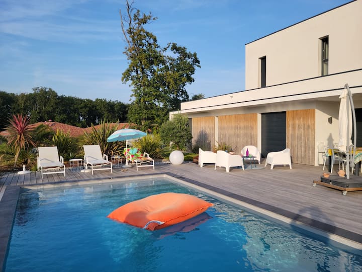 Villa 6 Personnes - Piscine Privée - 5mn Océan - Hossegor