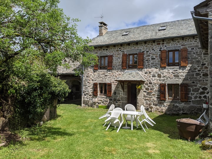 Aubrac - Gîte De Crozillac - Lac de Maury