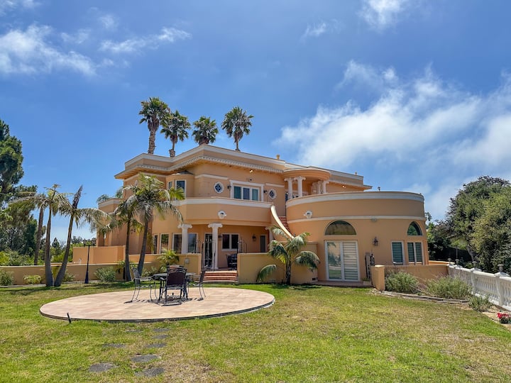 Mediterranean House - Santa Barbara, CA