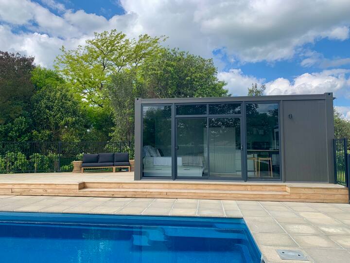 Modern Country Living Near Town Centre - Martinborough