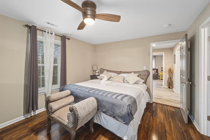 Incredible 3b Close To Panthers Stadium - Charlotte