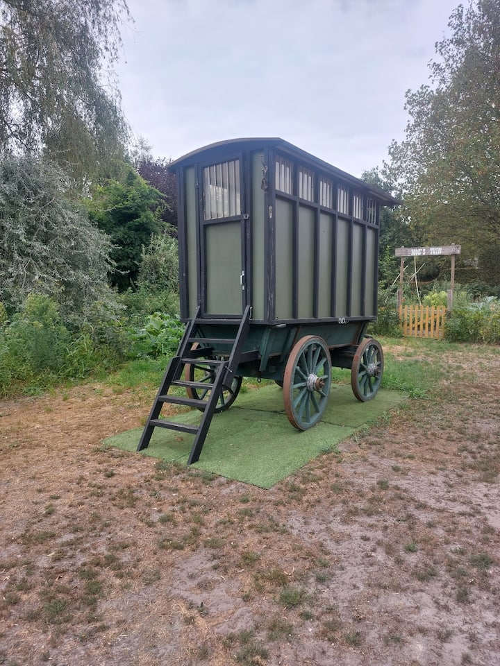 Prisonwagon Holiday Hiker's Wagon - Helmond