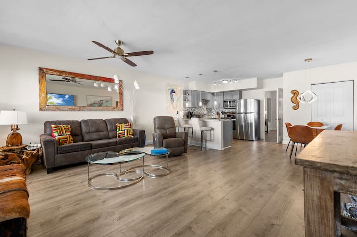Bay Therapy Suite (102) - Fort Lauderdale, FL