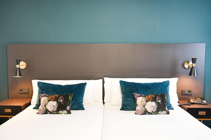 Twin Room Hotel Arenas Atiram - Barcelona