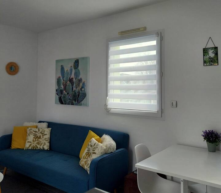 Appartement 2 Pièces  Moderne Et Confortable - Carquefou