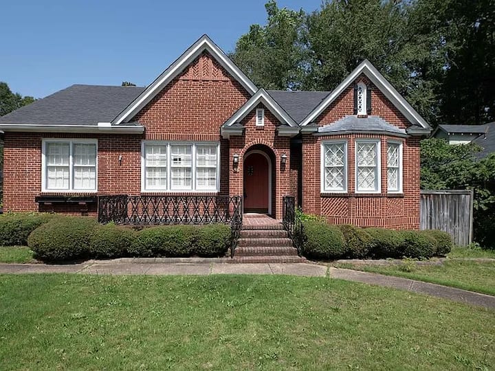 ☆Fully Stocked Kitchen☆8min To Dt ☆No Stress☆ - Columbus, GA
