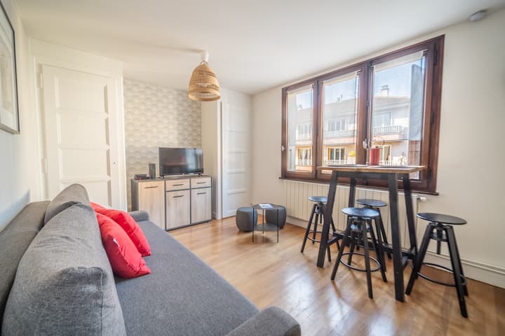 Charmant Appartement à 2 Pas Du Centre & Gare 2* - Annecy