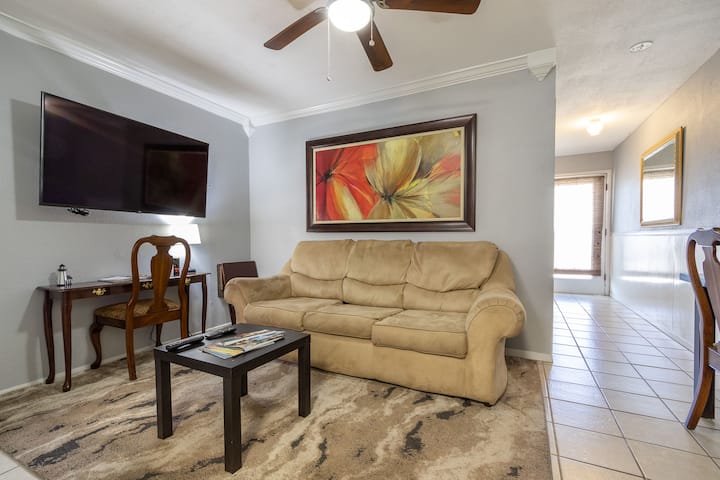 Premier Island Escape-1.5 Blocks To Beach-pets Ok - Texas