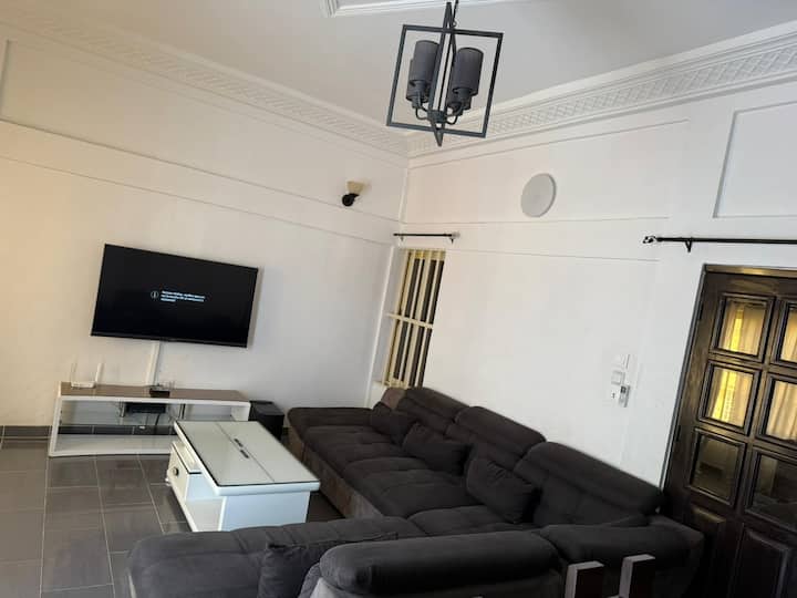 Luxueux  F3 Ctre Ville De Cotonou Chges Comprises - Cotonou