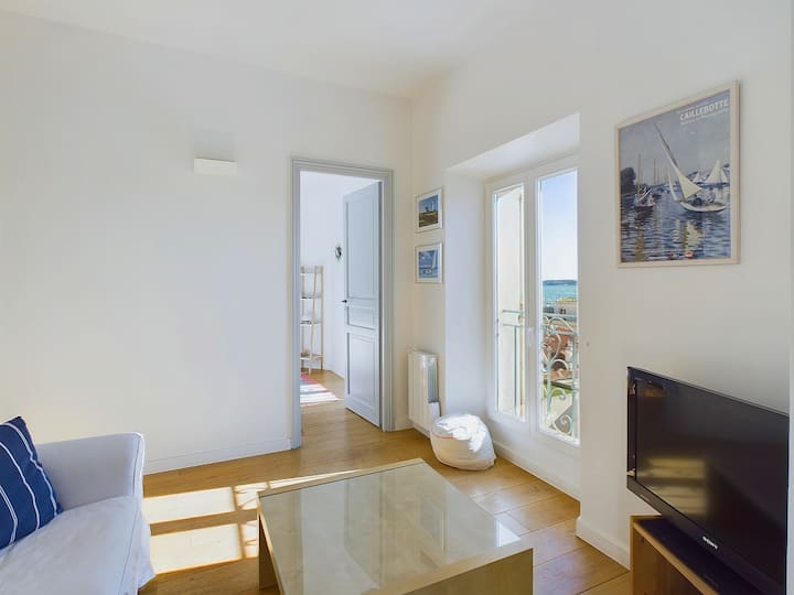 A Flat Located On The Top Of Cannes - Cannes