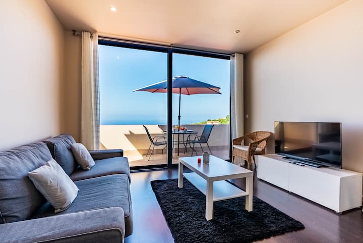 Villa Pinheira I Modern 2 Bedroom House,sea View - Calheta