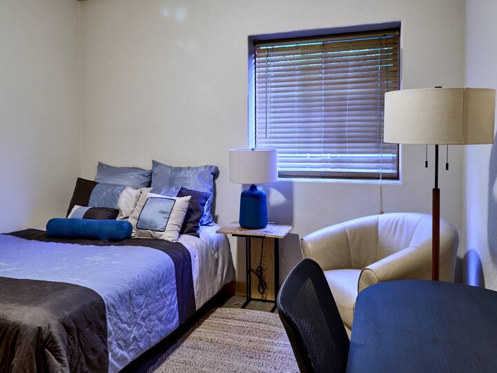 Room Near Old Town Fort Collins - Fort Collins, CO