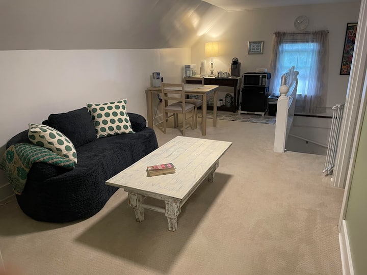 520 Suite At Stevens, Spacious 3rd Fl Private Ste - Warrenton, OR