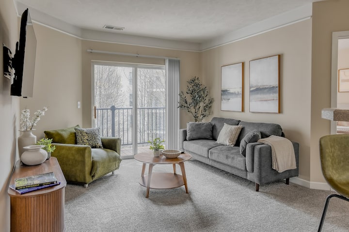 Newly Refreshed, Spacious Stay Near Polaris Mall - Columbus, OH