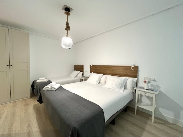 Triple Con Baño. Casco Viejo Bilbao. 7kale B&b - Bilbao