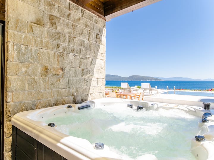 Seafront Lux Villa With Private Pool Stunning View - Bodrum
