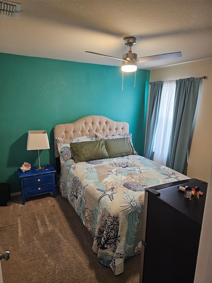 Room To Relax, Close To Sea World. Wine & Snacks! - San Antonio